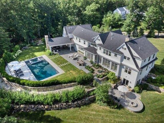 house with 5 bedroom, Dover MA DLS102778700
