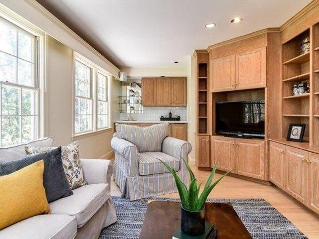 house with 5 bedroom, Dover MA DS104442553