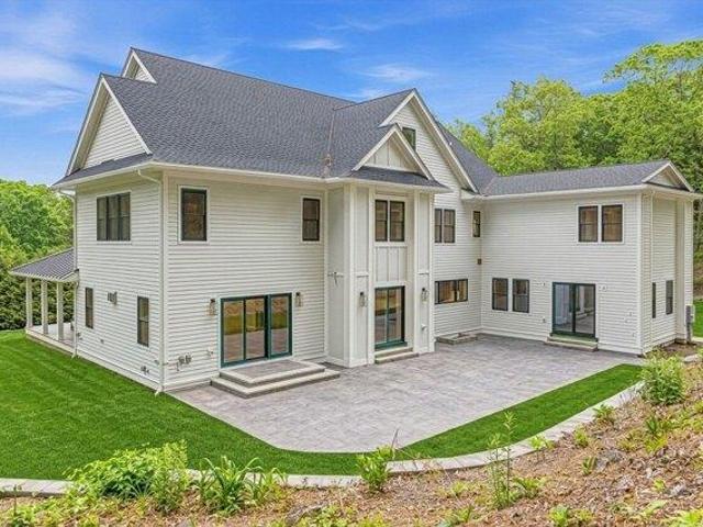 house with 5 bedroom, Dover MA ES105193526