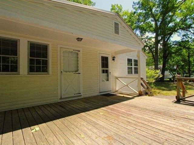 house with 5 bedroom, Dracut MA ES103588450