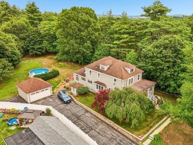 house with 5 bedroom, Dracut MA ES104902129