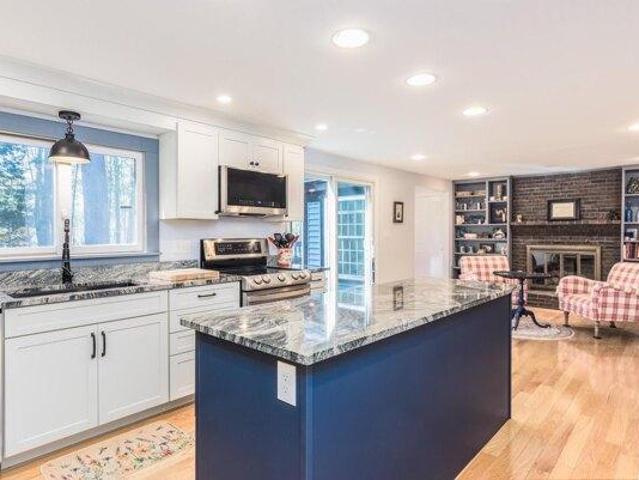 house with 5 bedroom, Durham NH DLS103100087
