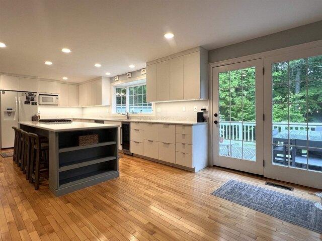 house with 5 bedroom, Durham NH ES103888277
