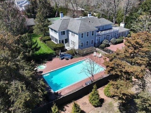 house with 5 bedroom, Duxbury MA ES104113945