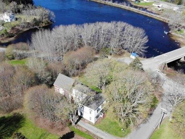 house with 5 bedroom, East Machias ME ES105206262