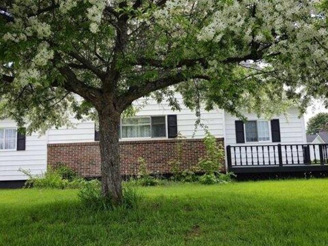 house with 5 bedroom, East Millinocket ME DS104298682