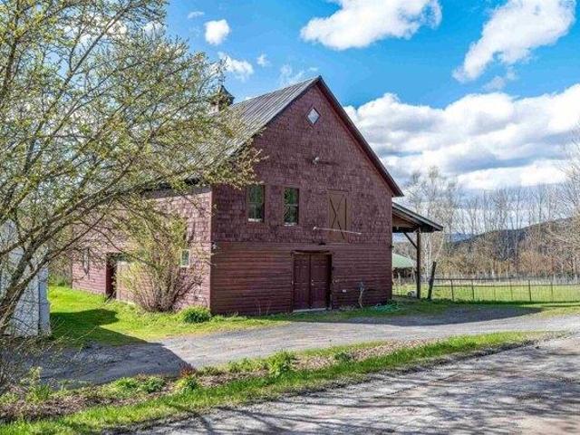 house with 5 bedroom, East Montpelier VT ES103433165
