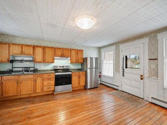 house with 5 bedroom, East Montpelier VT ES103072850
