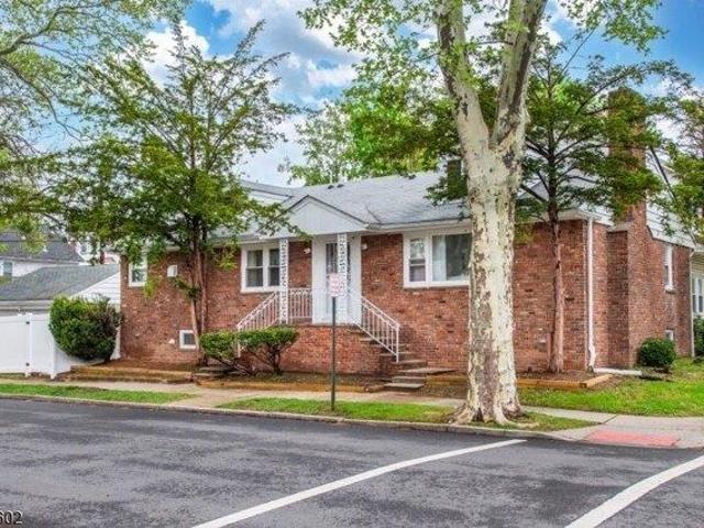 house with 5 bedroom, East Orange NJ DLS102281236