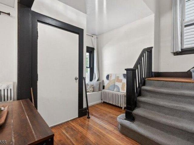 house with 5 bedroom, East Orange NJ DS104233008