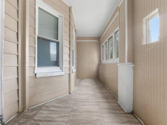 house with 5 bedroom, East Orange NJ ES104761095
