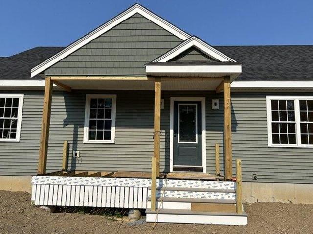 house with 5 bedroom, East Bridgewater MA ES104075106