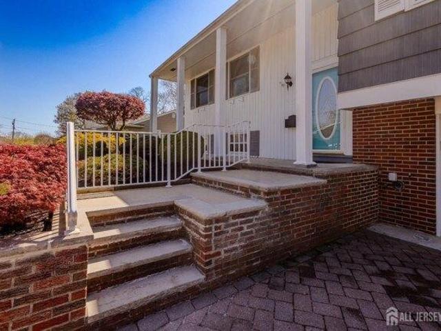 house with 5 bedroom, East Brunswick NJ DS102828790