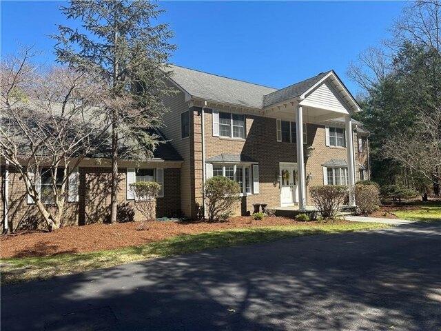 house with 5 bedroom, East Greenwich RI DS102799798