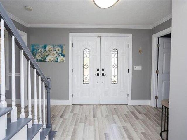 house with 5 bedroom, East Greenwich RI ES103444842