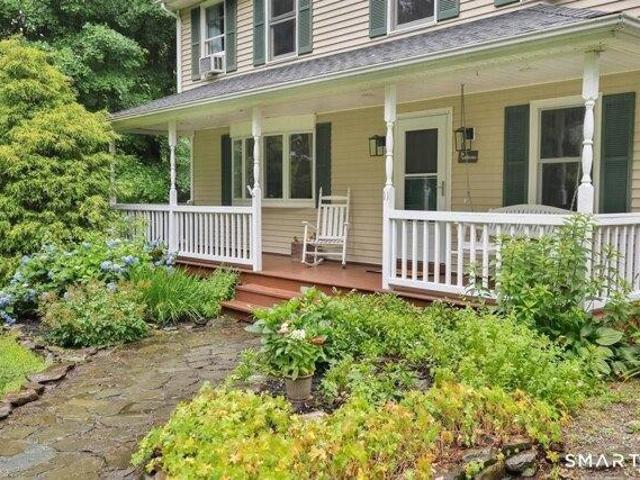 house with 5 bedroom, East Hampton CT DS104295483