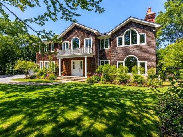 house with 5 bedroom, East Hampton NY DS100245494