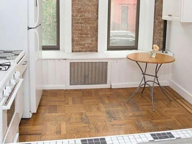 house with 5 bedroom, East Harlem NY DLS102244445