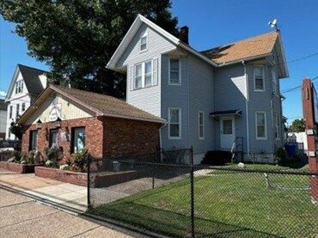 house with 5 bedroom, East Hartford CT ES104480371