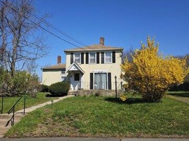 house with 5 bedroom, East Haven CT DLS102443035