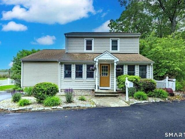 house with 5 bedroom, East Haven CT DS104189836