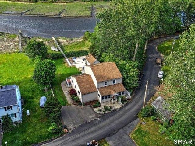 house with 5 bedroom, East Haven CT ES104606590