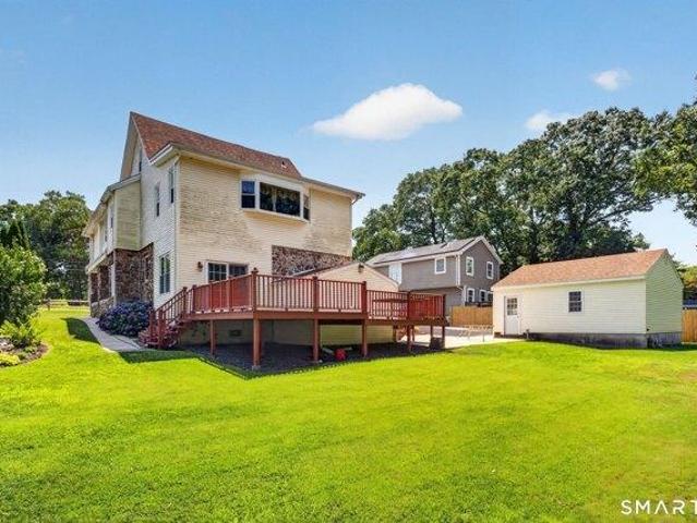 house with 5 bedroom, East Haven CT ES104807304
