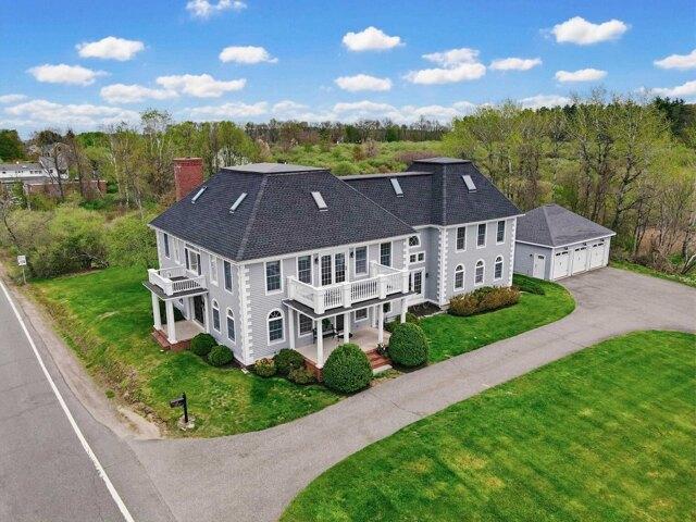 house with 5 bedroom, East Kingston NH DLS102345360