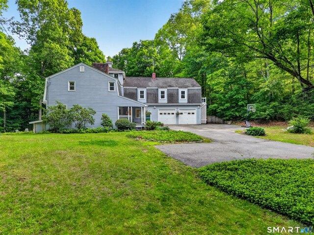 house with 5 bedroom, East Lyme CT DS104232920