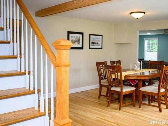 house with 5 bedroom, East Lyme CT ES105123497