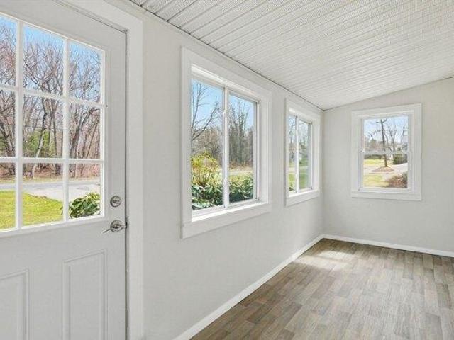 house with 5 bedroom, East Longmeadow MA DLS102063003