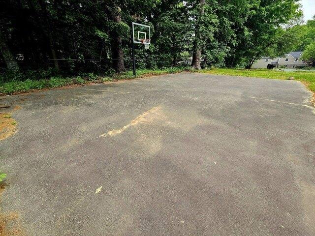 house with 5 bedroom, East Longmeadow MA ES103493874