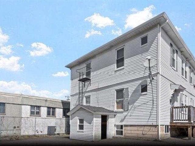 house with 5 bedroom, East Providence RI DS102155386