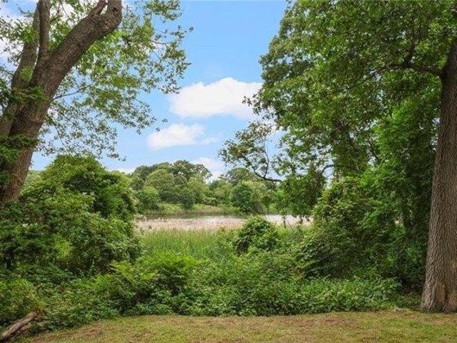 house with 5 bedroom, East Providence RI ES105081679