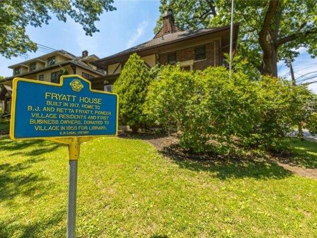 house with 5 bedroom, East Rochester NY ES104904003