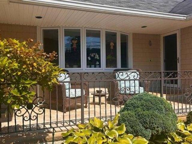house with 5 bedroom, East Rockaway NY ES103627179