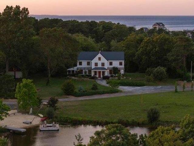 house with 5 bedroom, East Sandwich MA ES103588539