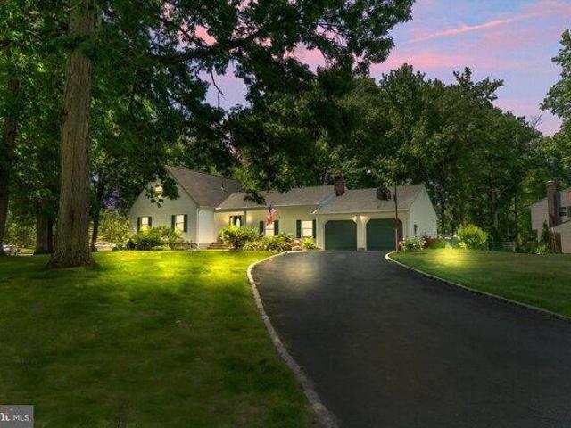 house with 5 bedroom, East Windsor NJ DS103605007