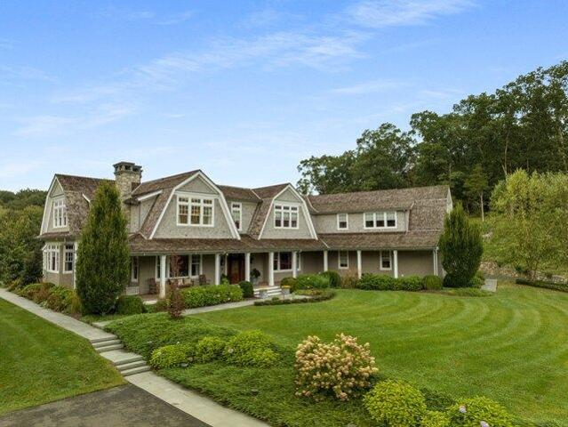 house with 5 bedroom, Easton CT DLS103102395