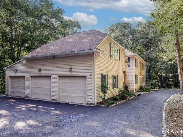 house with 5 bedroom, Easton CT DS104114189