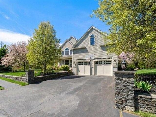 house with 5 bedroom, Easton MA DLS102960335