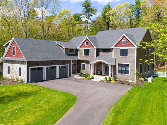house with 5 bedroom, Easton MA DS102060761