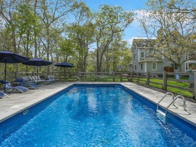 house with 5 bedroom, Edgartown MA ES103071713
