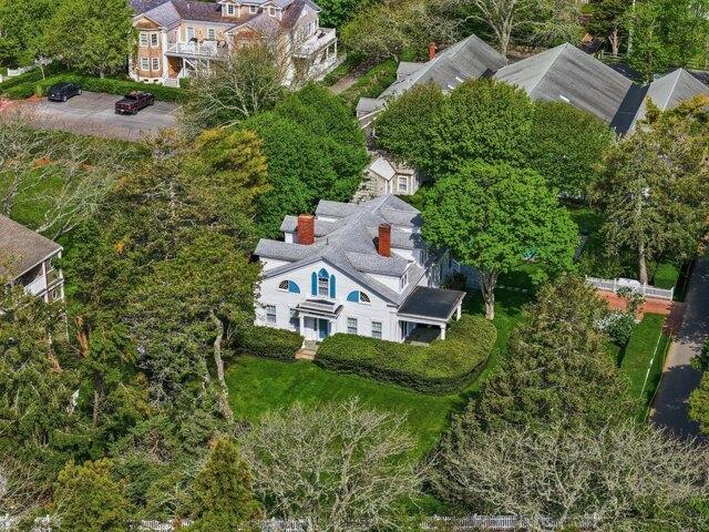 house with 5 bedroom, Edgartown MA ES104807274