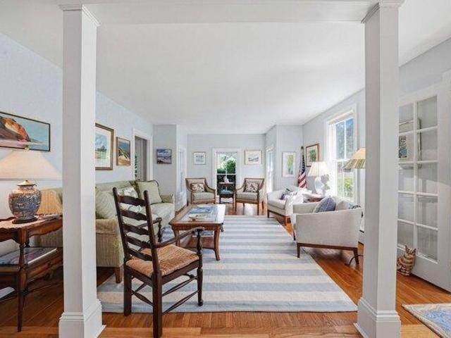 house with 5 bedroom, Edgartown MA ES104831979