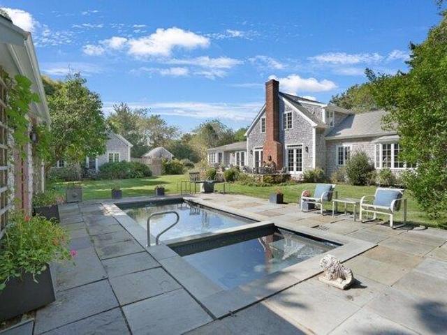 house with 5 bedroom, Edgartown MA ES104835149