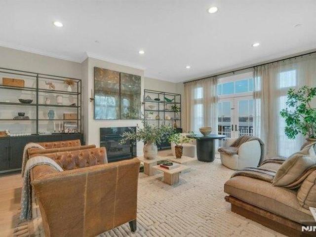 house with 5 bedroom, Edgewater NJ ES103627034