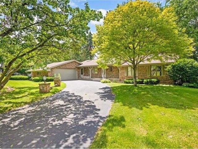 house with 5 bedroom, Edina MN ES103501295