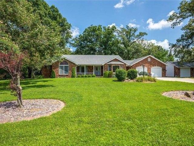 house with 5 bedroom, Effingham IL DLS93223273