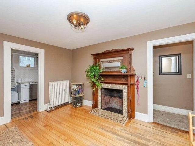 house with 5 bedroom, Eliot ME DS102258667